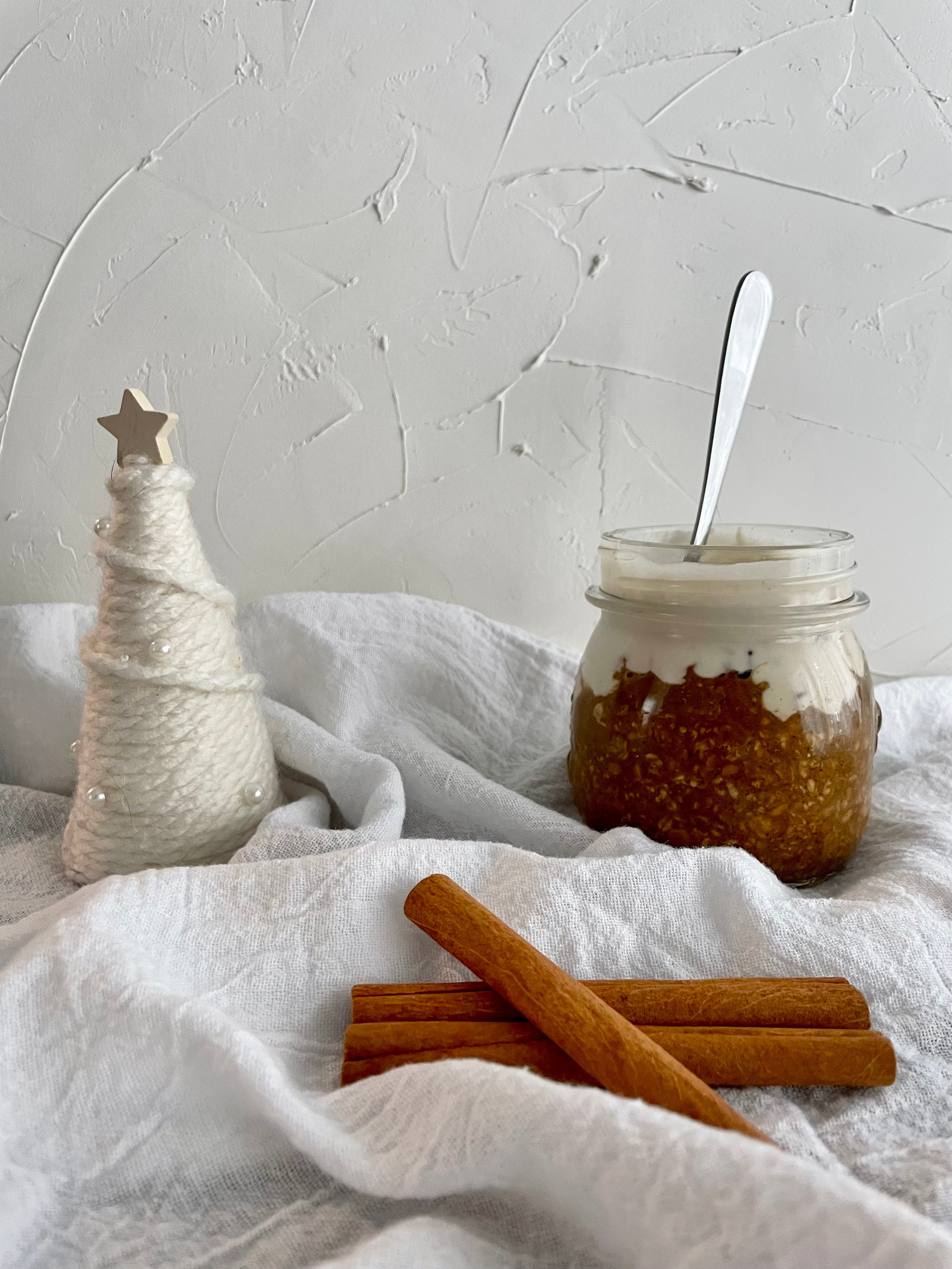 Gingerbread Overnight Oats – Living Tree Foods